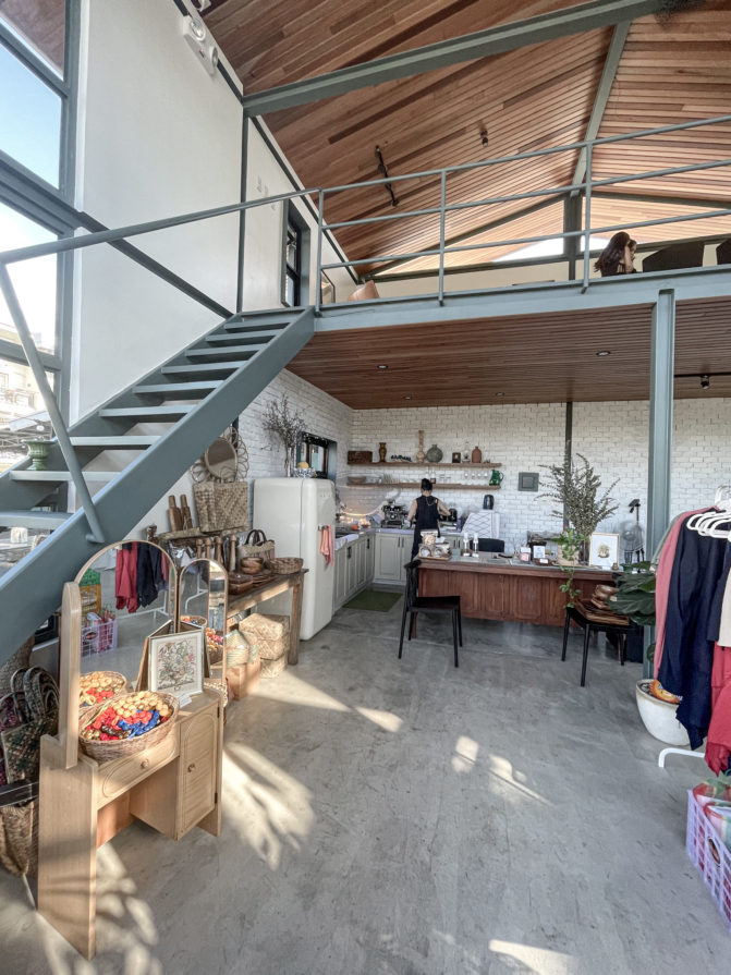 Hatch and Hoolman: Glass House Studio and Cafe in Taguig - Destinations ...